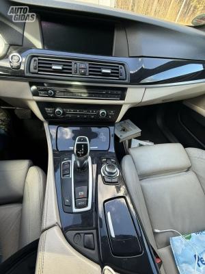 Black BMW 530 2013 in Vilnius, with an engine capacity of 3.00 L and mileage of 315 thousand km for 7900 €, photo 16 on AUTOMOTO.COM.LV