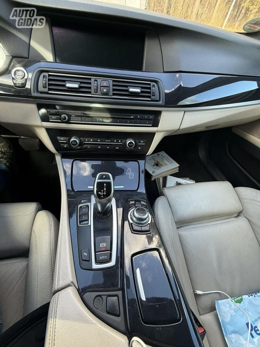 Black BMW 530 2013 in Vilnius, with an engine capacity of 3.00 L and mileage of 315 thousand km for 7900 €, photo 16 on AUTOMOTO.COM.LV