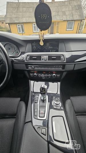 Melns BMW 530 2013 Šauļi, ar dzinēja tilpumu 3.00 L un nobraukumu 261 tūkst. km par 9750 €, foto 18 vietnē AUTOMOTO.COM.LV