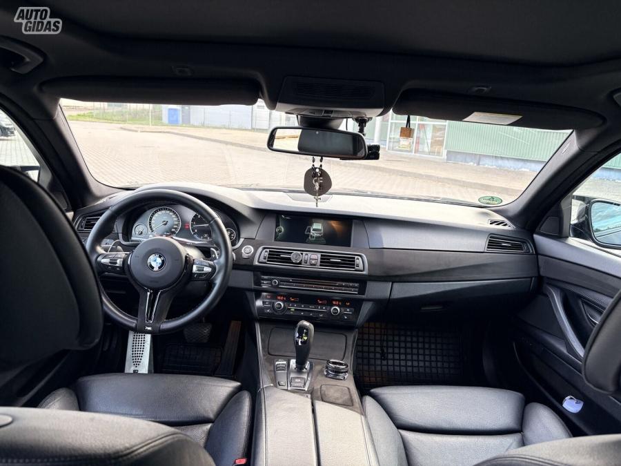 Black BMW 530 2013 in Klaipeda, with an engine capacity of 3.00 L and mileage of 371 thousand km for 8500 €, photo 17 on AUTOMOTO.COM.LV