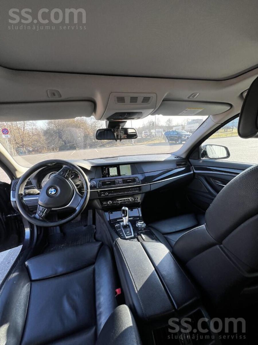Black BMW 530 2013 in Riga, with an engine capacity of 3.00 L and mileage of 320 thousand km for 7600 €, photo 8 on AUTOMOTO.COM.LV
