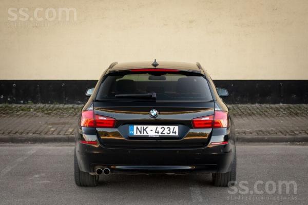 Melns BMW 530 2013 Talsi, ar dzinēja tilpumu 3.00 L un nobraukumu 289 tūkst. km par 11490 €, foto 5 vietnē AUTOMOTO.COM.LV