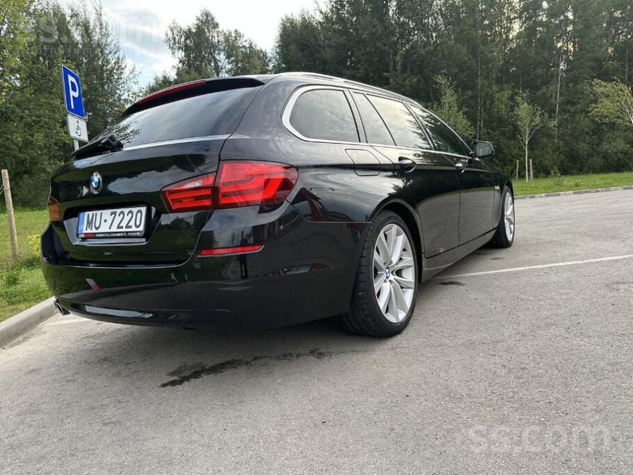 Черный БМВ 530 2013 в Валмиера, объемом двигателя 3.00 л и пробегом 240 тыс. км за 9500 €, фото 4 на AUTOMOTO.COM.LV