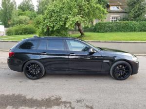 Black BMW 530 2013 in Jekabpils, with an engine capacity of 3.00 L and mileage of 276 thousand km for 11650 €, photo 6 on AUTOMOTO.COM.LV