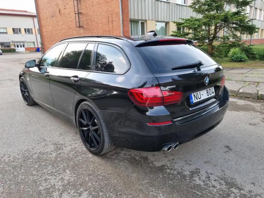 Black BMW 530 2013 in Jekabpils, with an engine capacity of 3.00 L and mileage of 276 thousand km for 11650 €, photo 10 on AUTOMOTO.COM.LV
