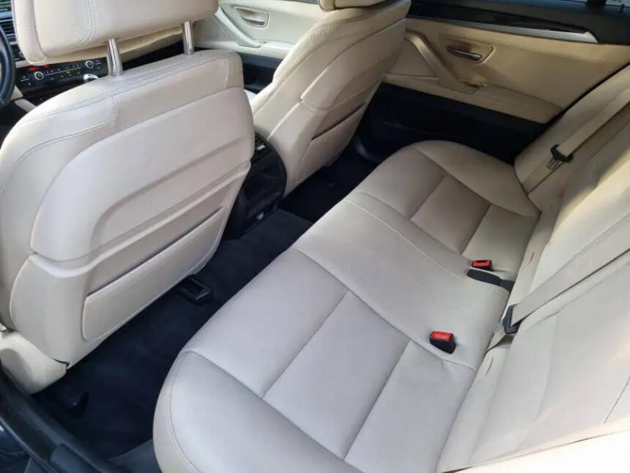 Black BMW 530 2013 in Jekabpils, with an engine capacity of 3.00 L and mileage of 276 thousand km for 11650 €, photo 17 on AUTOMOTO.COM.LV