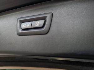 Black BMW 530 2013 in Jekabpils, with an engine capacity of 3.00 L and mileage of 276 thousand km for 11650 €, photo 20 on AUTOMOTO.COM.LV