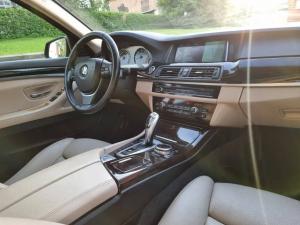 Black BMW 530 2013 in Jekabpils, with an engine capacity of 3.00 L and mileage of 276 thousand km for 11650 €, photo 23 on AUTOMOTO.COM.LV