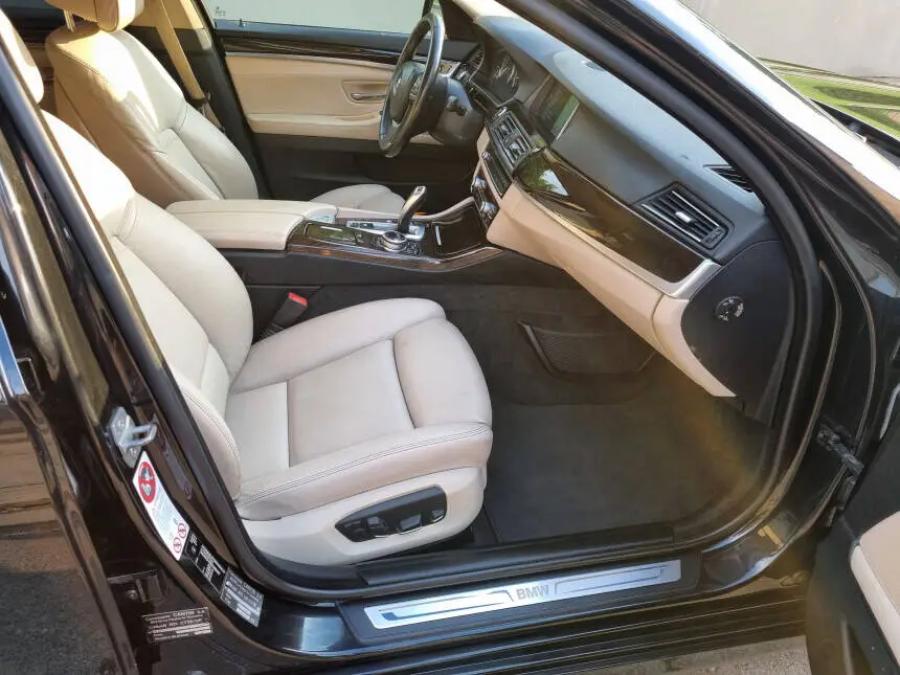 Black BMW 530 2013 in Jekabpils, with an engine capacity of 3.00 L and mileage of 276 thousand km for 11650 €, photo 25 on AUTOMOTO.COM.LV