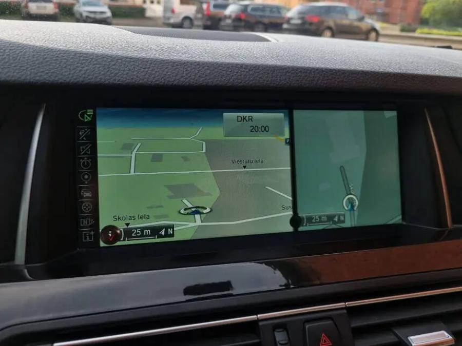 Black BMW 530 2013 in Jekabpils, with an engine capacity of 3.00 L and mileage of 276 thousand km for 11650 €, photo 30 on AUTOMOTO.COM.LV