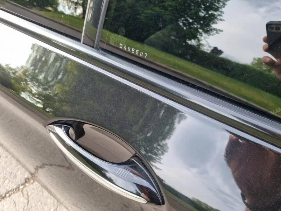 Black BMW 530 2013 in Jekabpils, with an engine capacity of 3.00 L and mileage of 276 thousand km for 11650 €, photo 34 on AUTOMOTO.COM.LV