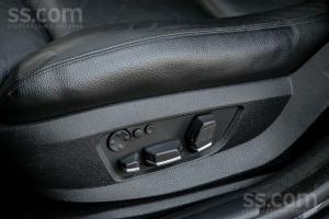 Black BMW 530 2013 in Tukums, with an engine capacity of 3.00 L and mileage of 320 thousand km for 10990 €, photo 8 on AUTOMOTO.COM.LV