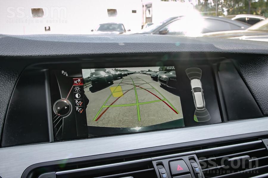 Black BMW 530 2013 in Tukums, with an engine capacity of 3.00 L and mileage of 320 thousand km for 10990 €, photo 31 on AUTOMOTO.COM.LV