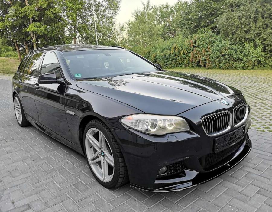 Melns BMW 530 2013 Trakai, ar dzinēja tilpumu 2.99 L un nobraukumu 375 tūkst. km par 10000 €, foto 16 vietnē AUTOMOTO.COM.LV