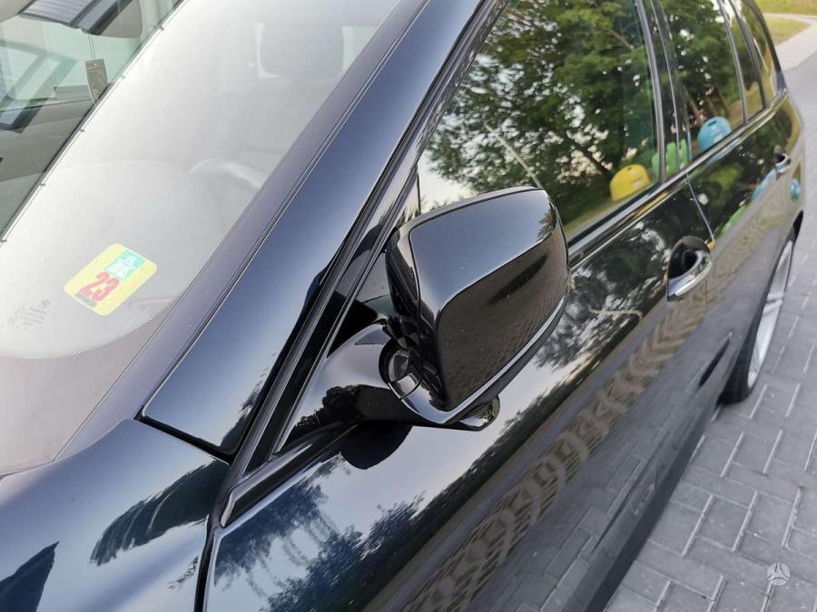 Melns BMW 530 2013 Trakai, ar dzinēja tilpumu 2.99 L un nobraukumu 375 tūkst. km par 10000 €, foto 17 vietnē AUTOMOTO.COM.LV