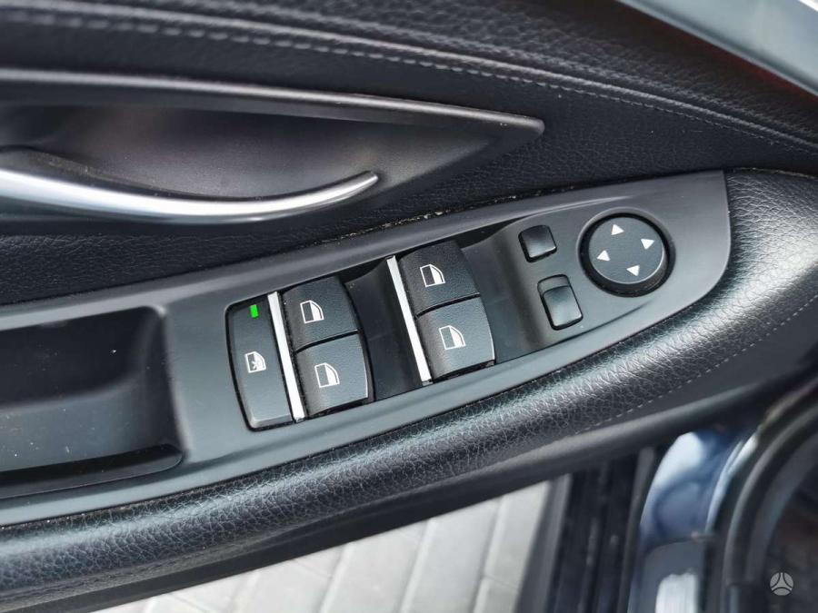 Melns BMW 530 2013 Trakai, ar dzinēja tilpumu 2.99 L un nobraukumu 375 tūkst. km par 10000 €, foto 25 vietnē AUTOMOTO.COM.LV