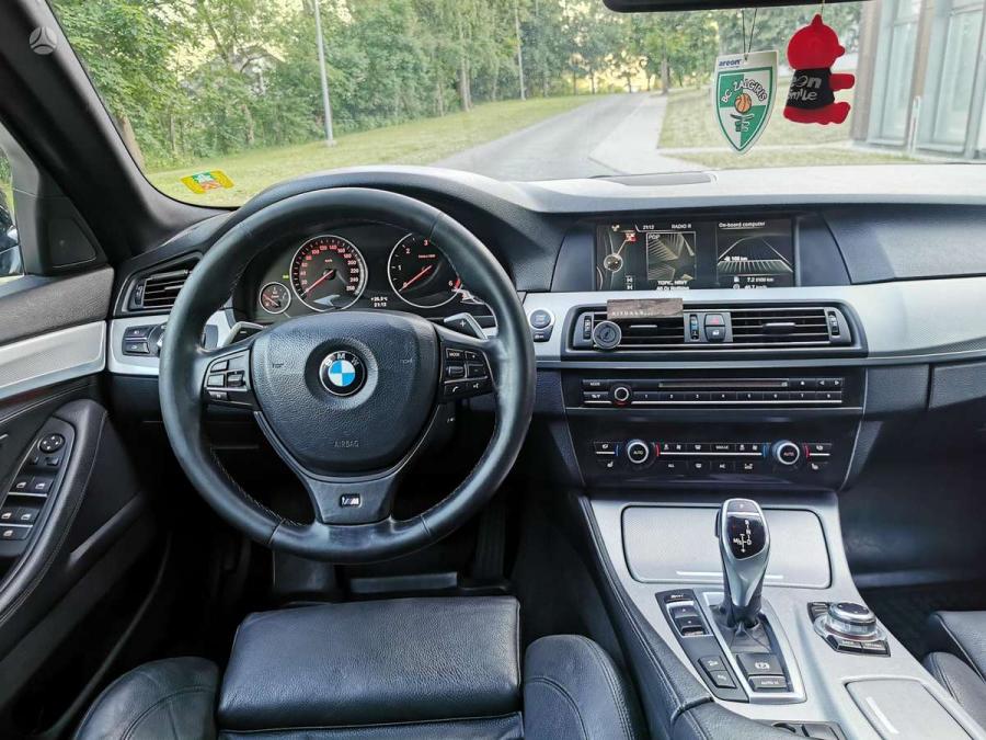 Melns BMW 530 2013 Trakai, ar dzinēja tilpumu 2.99 L un nobraukumu 375 tūkst. km par 10000 €, foto 26 vietnē AUTOMOTO.COM.LV