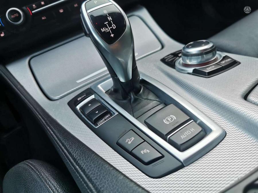 Melns BMW 530 2013 Trakai, ar dzinēja tilpumu 2.99 L un nobraukumu 375 tūkst. km par 10000 €, foto 28 vietnē AUTOMOTO.COM.LV