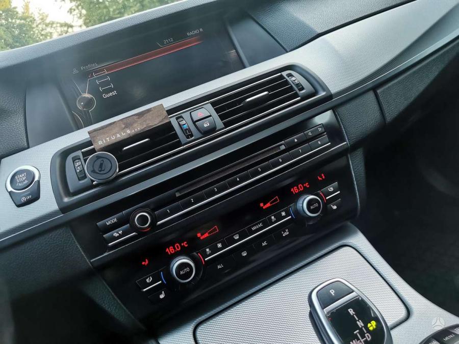 Melns BMW 530 2013 Trakai, ar dzinēja tilpumu 2.99 L un nobraukumu 375 tūkst. km par 10000 €, foto 29 vietnē AUTOMOTO.COM.LV