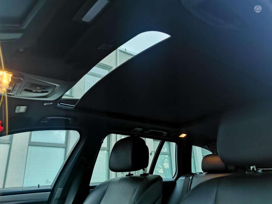 Melns BMW 530 2013 Trakai, ar dzinēja tilpumu 2.99 L un nobraukumu 375 tūkst. km par 10000 €, foto 40 vietnē AUTOMOTO.COM.LV
