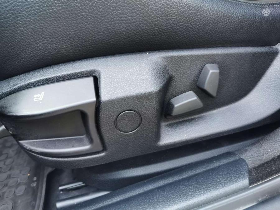 Melns BMW 530 2013 Trakai, ar dzinēja tilpumu 2.99 L un nobraukumu 375 tūkst. km par 10000 €, foto 41 vietnē AUTOMOTO.COM.LV