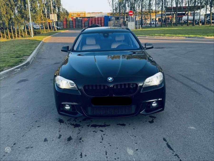 Black BMW 530 2013 in Vilnius, with an engine capacity of 2.99 L and mileage of 287 thousand km for 10900 €, photo 4 on AUTOMOTO.COM.LV