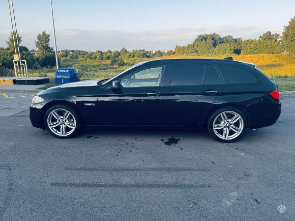 Melns BMW 530 2013 Viļņa, ar dzinēja tilpumu 2.99 L un nobraukumu 287 tūkst. km par 10900 €, foto 6 vietnē AUTOMOTO.COM.LV