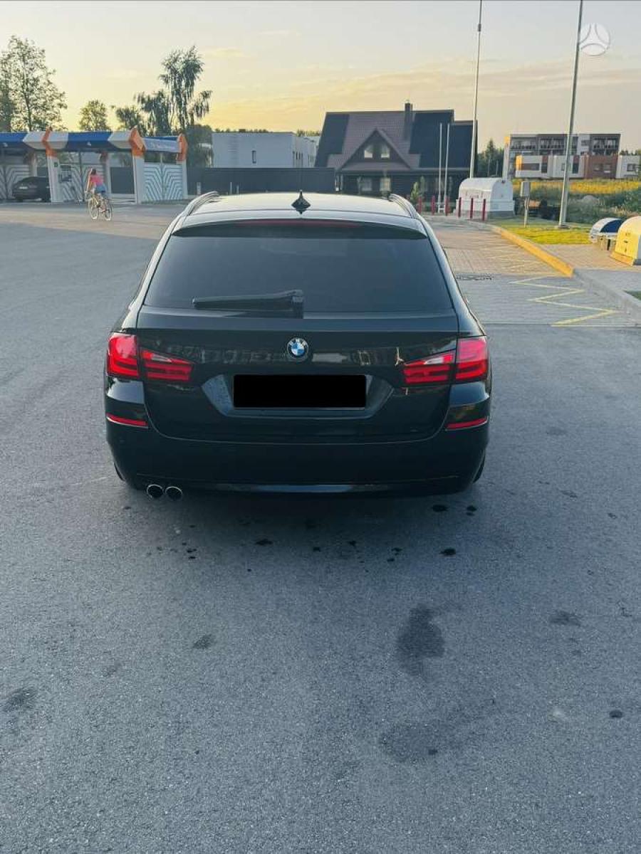 Black BMW 530 2013 in Vilnius, with an engine capacity of 2.99 L and mileage of 287 thousand km for 10900 €, photo 8 on AUTOMOTO.COM.LV