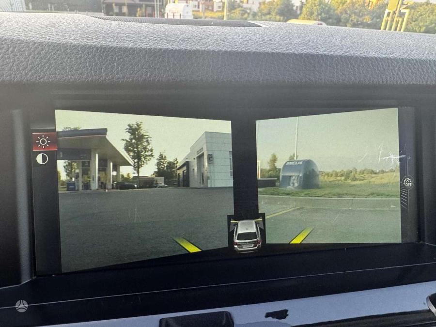 Black BMW 530 2013 in Vilnius, with an engine capacity of 2.99 L and mileage of 287 thousand km for 10900 €, photo 12 on AUTOMOTO.COM.LV