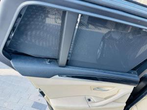 Black BMW 530 2013 in Vilnius, with an engine capacity of 2.99 L and mileage of 287 thousand km for 10900 €, photo 17 on AUTOMOTO.COM.LV
