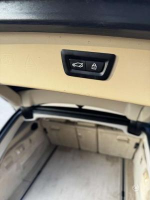 Black BMW 530 2013 in Vilnius, with an engine capacity of 2.99 L and mileage of 287 thousand km for 10900 €, photo 18 on AUTOMOTO.COM.LV
