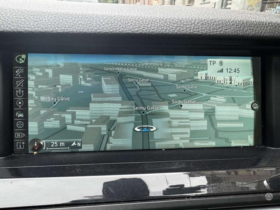 Black BMW 530 2013 in Vilnius, with an engine capacity of 2.99 L and mileage of 287 thousand km for 10900 €, photo 28 on AUTOMOTO.COM.LV