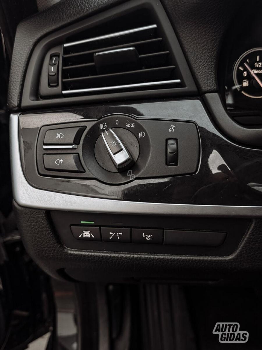 Melns BMW 530 2013 Viļņa, ar dzinēja tilpumu 3.00 L un nobraukumu 237 tūkst. km par 11700 €, foto 23 vietnē AUTOMOTO.COM.LV