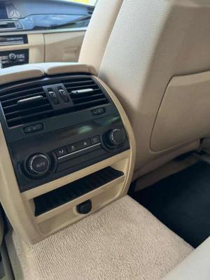Melns BMW 530 2013 Viļņa, ar dzinēja tilpumu 2.99 L un nobraukumu 227 tūkst. km par 10300 €, foto 18 vietnē AUTOMOTO.COM.LV