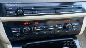 Black BMW 530 2013 in Riga, with an engine capacity of 3.00 L and mileage of 307 thousand km for 9290 €, photo 18 on AUTOMOTO.COM.LV