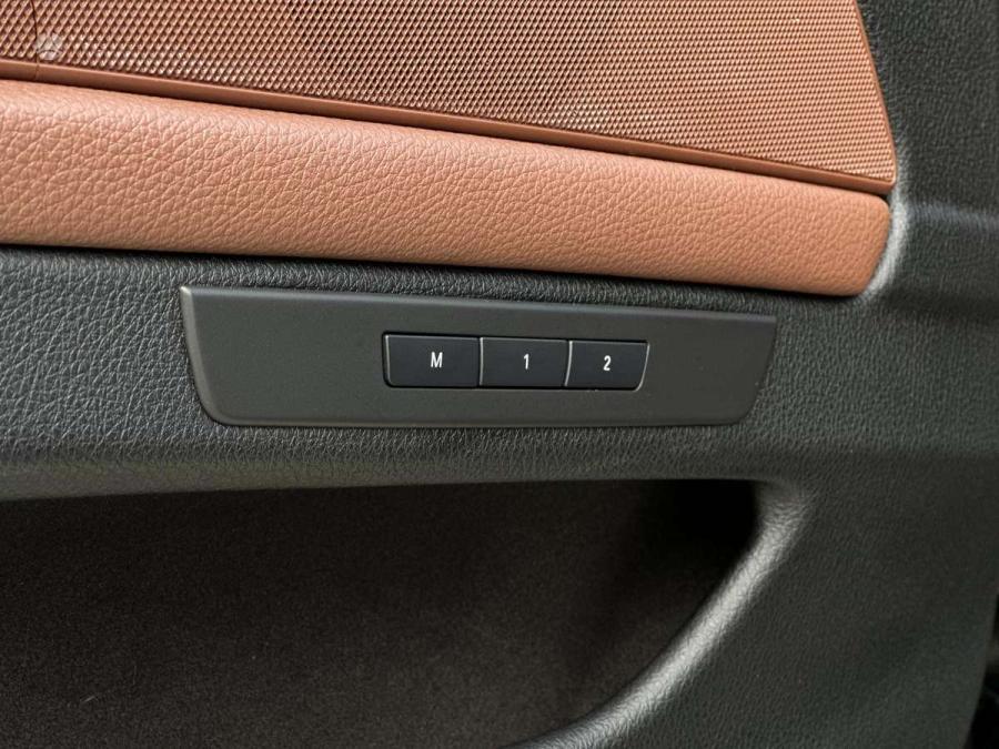 Melns BMW 530 2013 Viļņa, ar dzinēja tilpumu 2.99 L un nobraukumu 295 tūkst. km par 9690 €, foto 19 vietnē AUTOMOTO.COM.LV