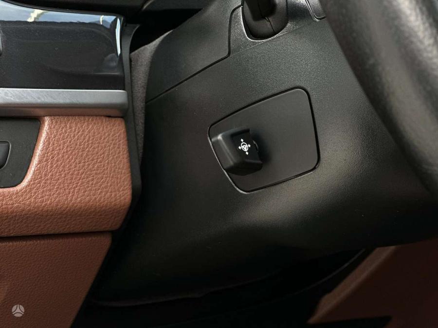 Melns BMW 530 2013 Viļņa, ar dzinēja tilpumu 2.99 L un nobraukumu 295 tūkst. km par 9690 €, foto 22 vietnē AUTOMOTO.COM.LV