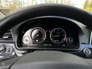 Melns BMW 530 2013 Viļņa, ar dzinēja tilpumu 2.99 L un nobraukumu 295 tūkst. km par 9690 €, foto 23 vietnē AUTOMOTO.COM.LV