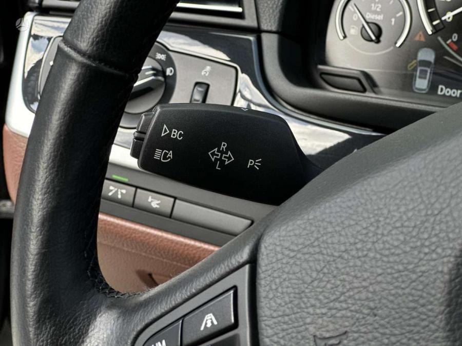 Melns BMW 530 2013 Viļņa, ar dzinēja tilpumu 2.99 L un nobraukumu 295 tūkst. km par 9690 €, foto 26 vietnē AUTOMOTO.COM.LV