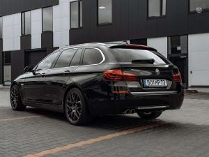 Black BMW 530 2013 in Vilnius, with an engine capacity of 2.99 L and mileage of 236 thousand km for 12500 €, photo 11 on AUTOMOTO.COM.LV