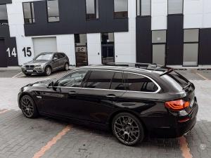 Black BMW 530 2013 in Vilnius, with an engine capacity of 2.99 L and mileage of 236 thousand km for 12500 €, photo 20 on AUTOMOTO.COM.LV