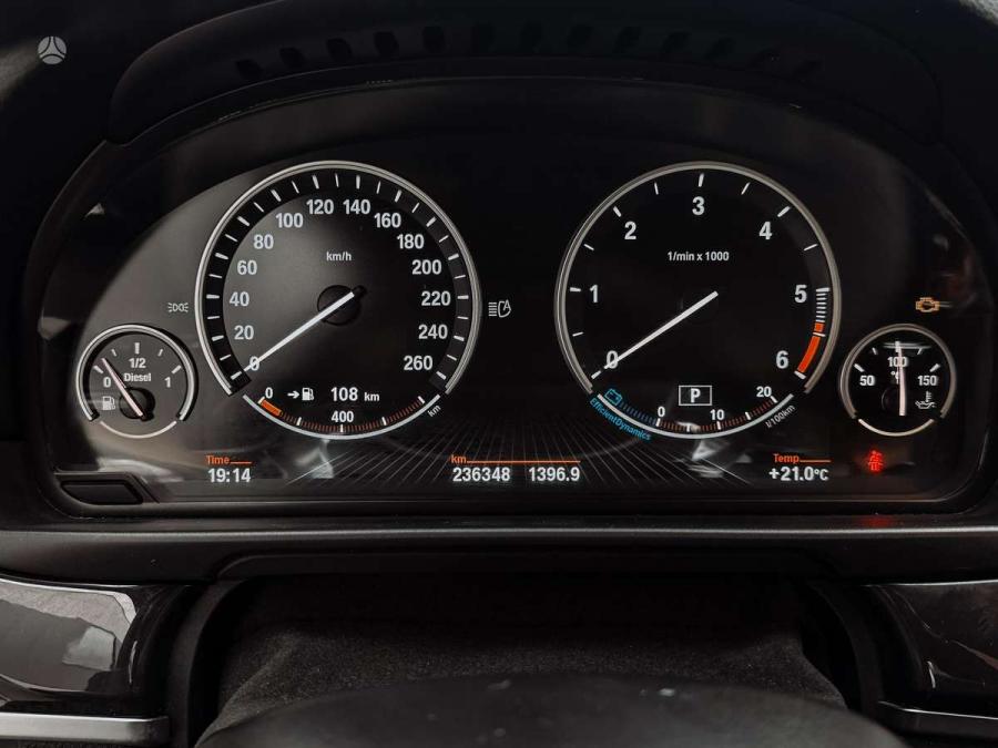 Black BMW 530 2013 in Vilnius, with an engine capacity of 2.99 L and mileage of 236 thousand km for 12500 €, photo 26 on AUTOMOTO.COM.LV