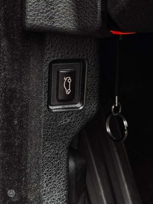 Black BMW 530 2013 in Vilnius, with an engine capacity of 2.99 L and mileage of 236 thousand km for 12500 €, photo 30 on AUTOMOTO.COM.LV