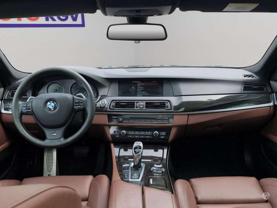 Black BMW 530 2013 in Vilnius, with an engine capacity of 3.00 L and mileage of 274 thousand km for 11499 €, photo 14 on AUTOMOTO.COM.LV