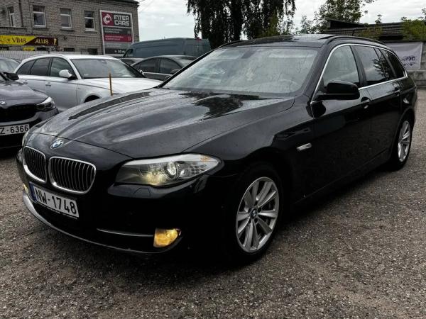 Black BMW 530 2013 in Daugavpils, with an engine capacity of 3.00 L and mileage of 268 thousand km for 6490 €, photo 3 on AUTOMOTO.COM.LV