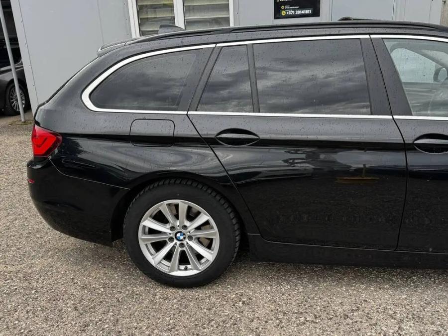 Black BMW 530 2013 in Daugavpils, with an engine capacity of 3.00 L and mileage of 268 thousand km for 6490 €, photo 9 on AUTOMOTO.COM.LV