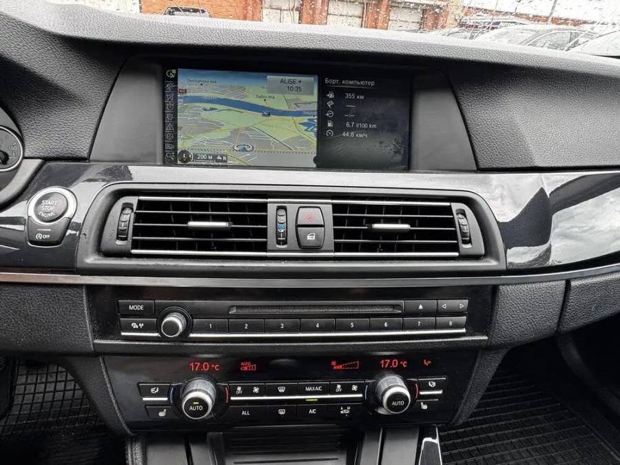 Black BMW 530 2013 in Daugavpils, with an engine capacity of 3.00 L and mileage of 268 thousand km for 6490 €, photo 16 on AUTOMOTO.COM.LV