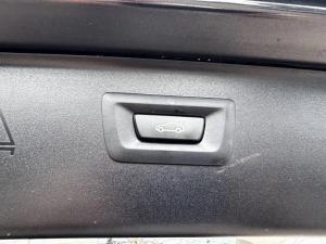 Black BMW 530 2013 in Daugavpils, with an engine capacity of 3.00 L and mileage of 268 thousand km for 6490 €, photo 26 on AUTOMOTO.COM.LV