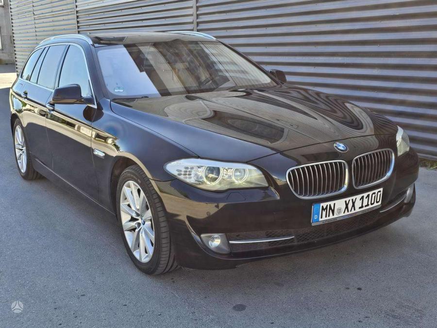 Melns BMW 530 2013 Mažeikiai, ar dzinēja tilpumu 2.99 L un nobraukumu 287 tūkst. km par 9400 €, foto 1 vietnē AUTOMOTO.COM.LV