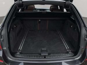 Black BMW 530 2013 in Vilnius, with an engine capacity of 3.00 L and mileage of 274 thousand km for 11499 €, photo 12 on AUTOMOTO.COM.LV